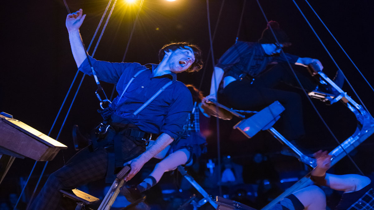 Brighton born circus performer returns to his roots for Big Top ...